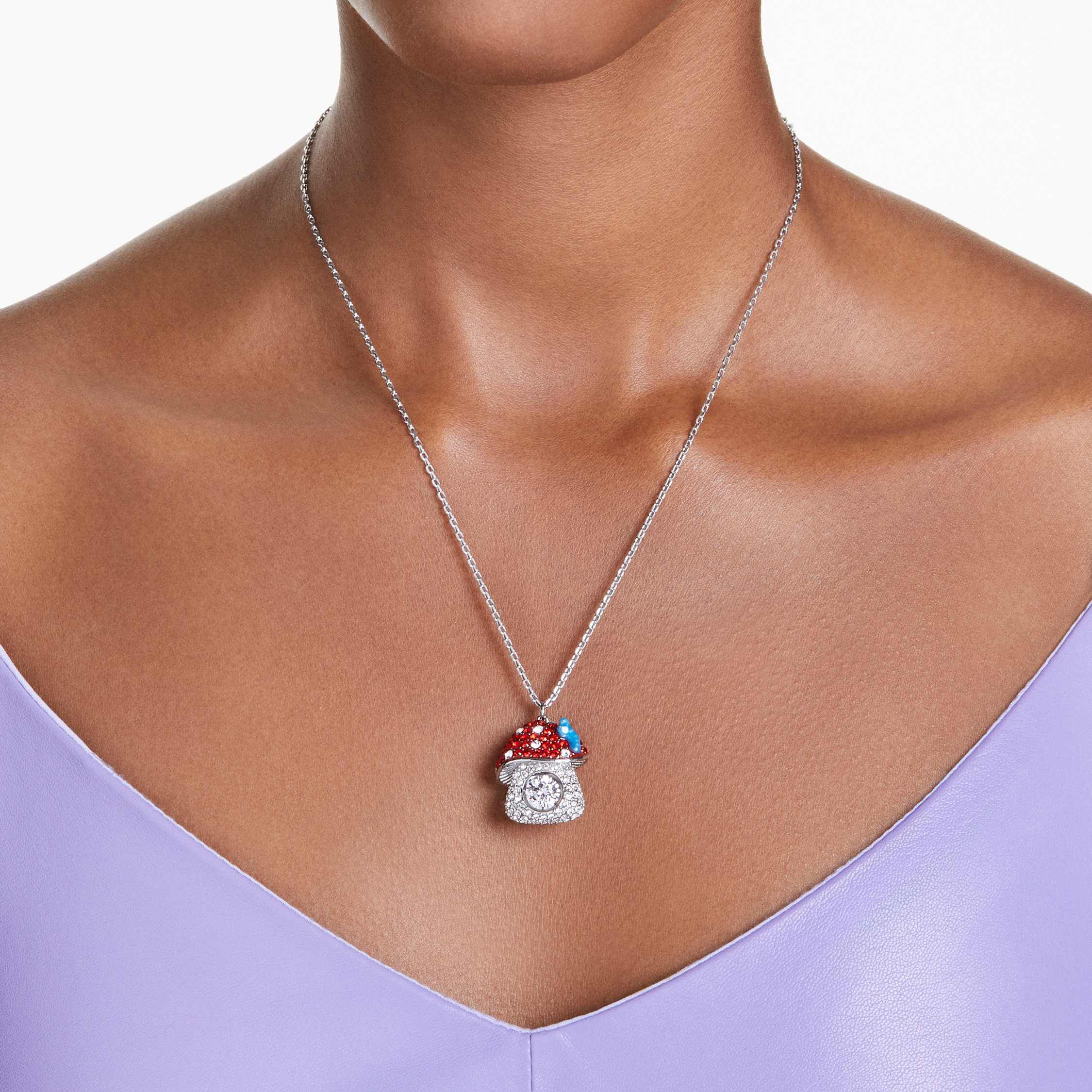 Alice in wonderland necklace swarovski store